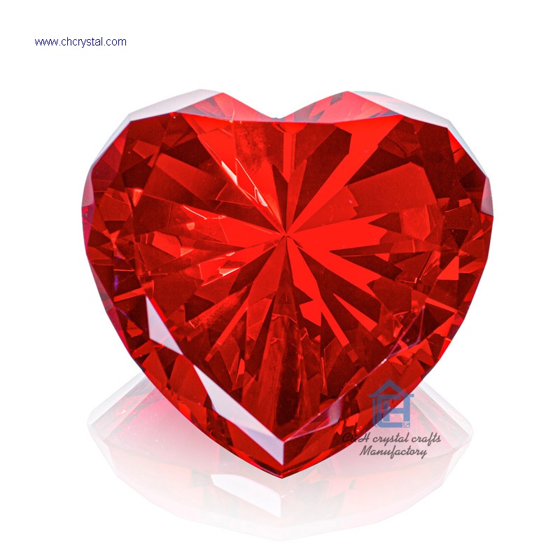 crystal heart-shpaed diamond